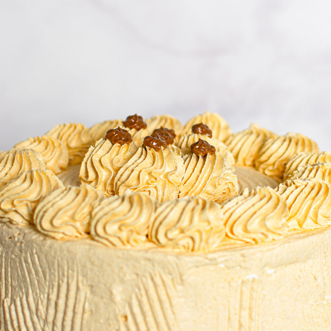 Torta Merengue Lúcuma Manjar – Pasteleria Riesco
